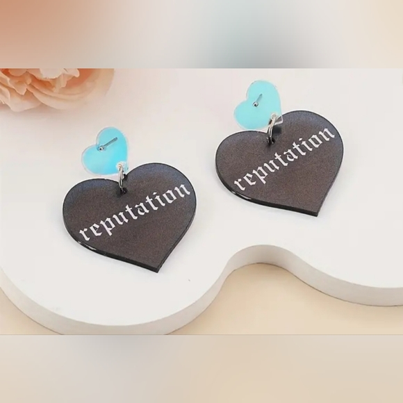 Taylor Swift | Jewelry | Reputationheart Earrings Acrylic Taylor Swift ...